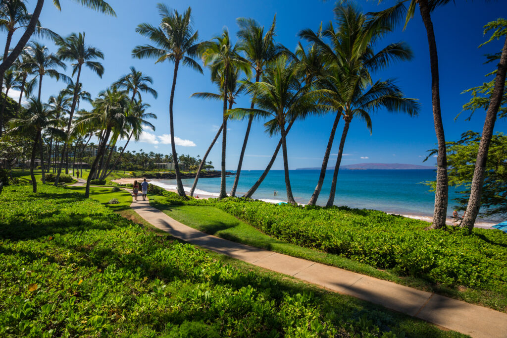 Visit Hawaii in April : Weather, Best Things to Know + Trip Tips (2026)