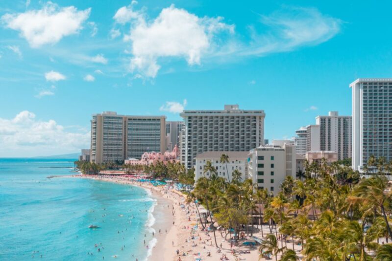 Visit Hawaii in March Guide : Weather, Best Things To Do + More (2026)